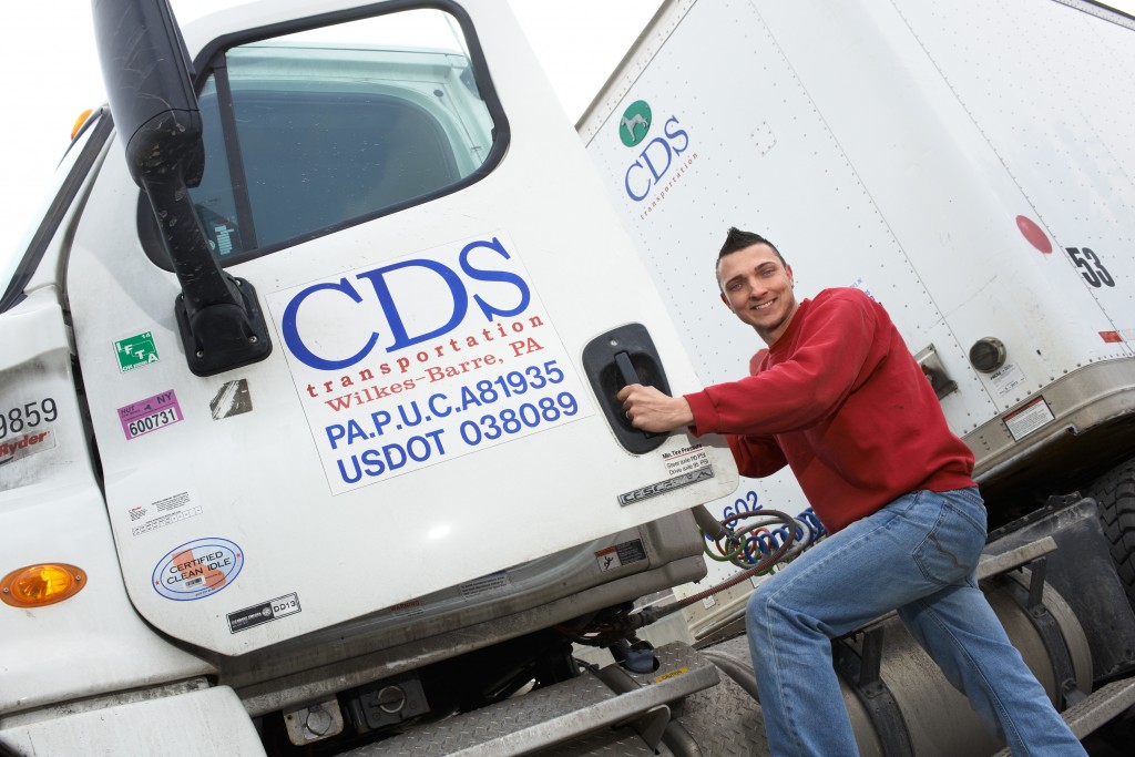We want you, Drivers and Owner Operators! | Valley Distributing ...